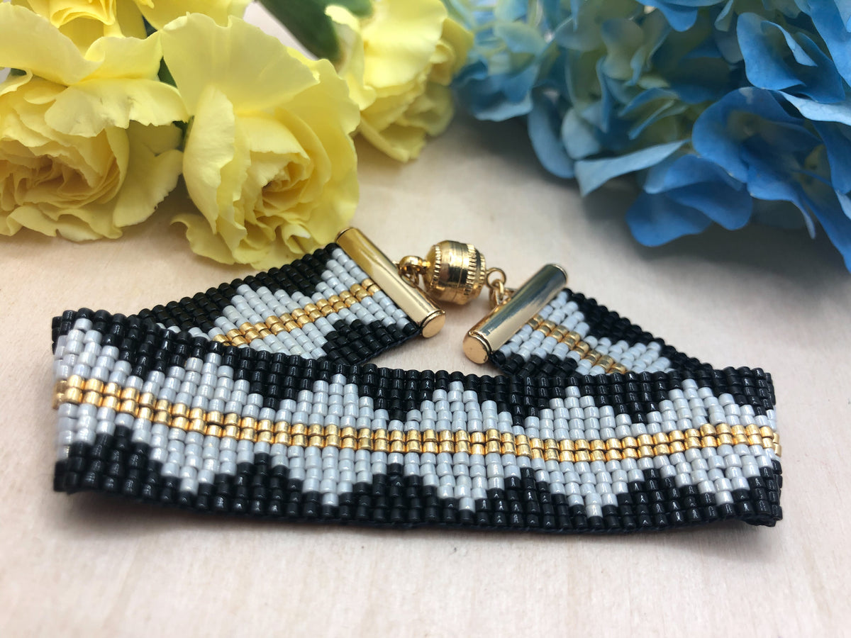 Traditional Cuff – Seeds & Chevron